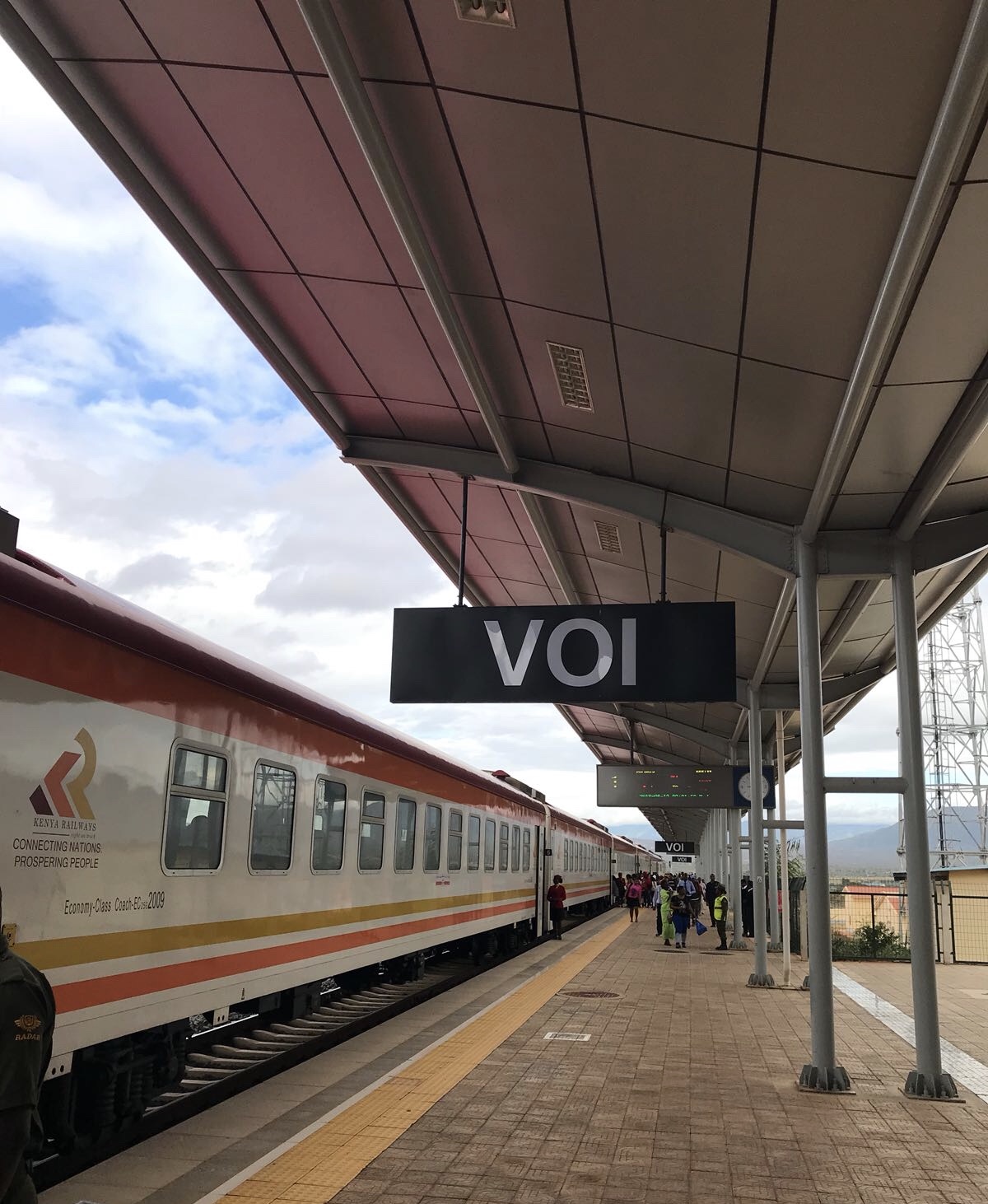 Amanda and Tolly experience the new SGR Madaraka Express Train in Kenya ...